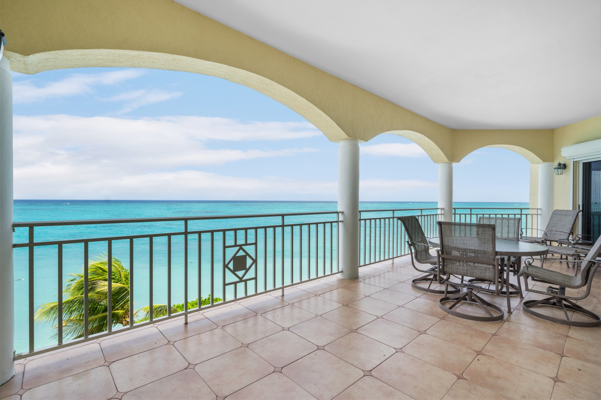 Caves Point 9F West Bay Street, Nassau and Paradise Island, Bahamas ...